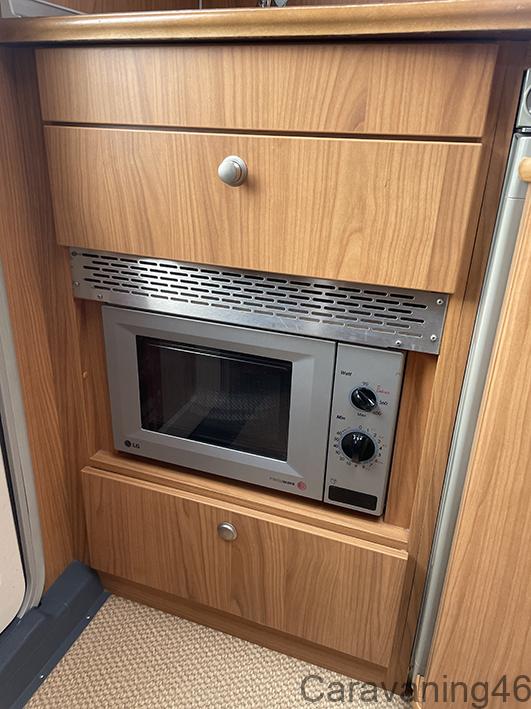 Burstner Amara-23 | Caravaning